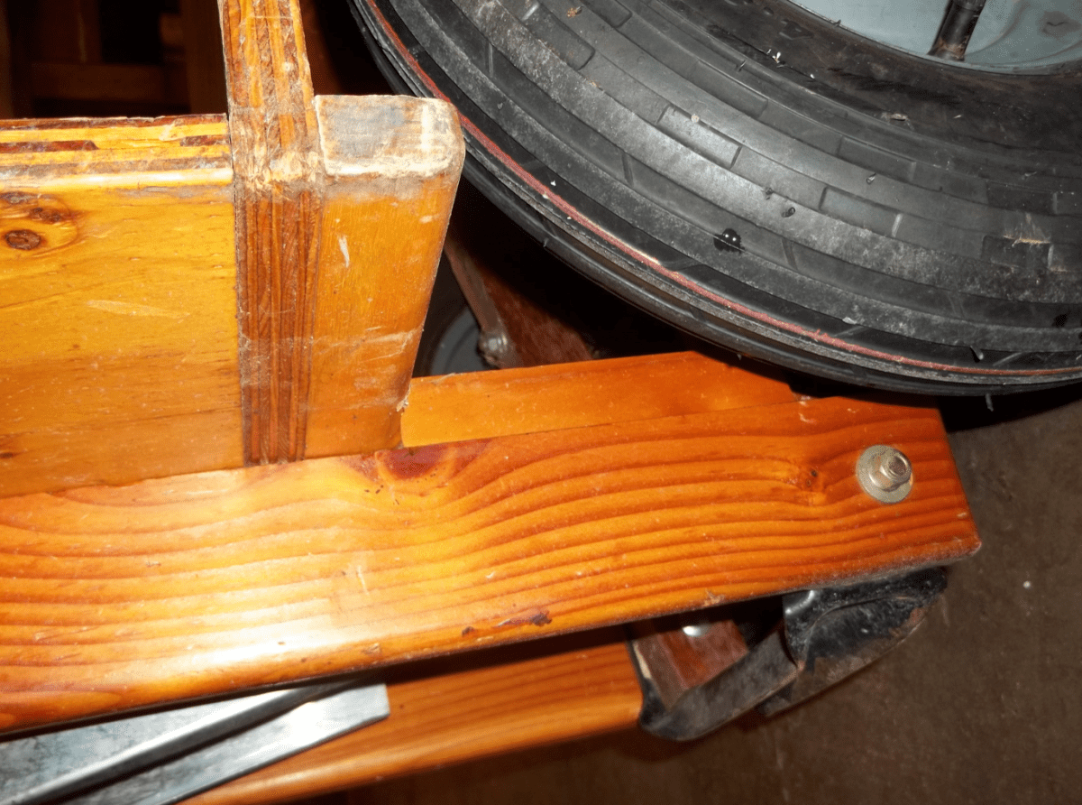 Wheelbarrow Project - Honey Bee Research Centre