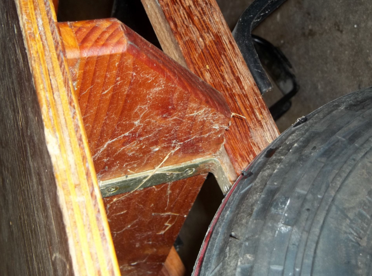 Wheelbarrow Project - Honey Bee Research Centre